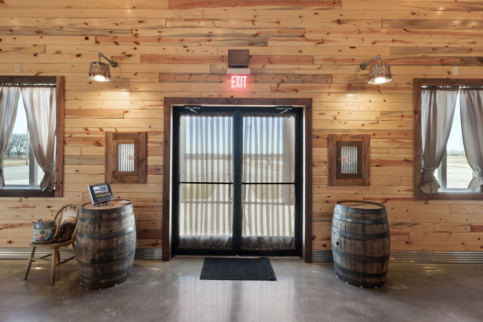 Home | Knotty Pine Venue