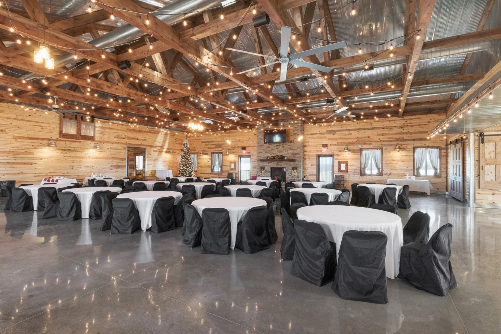 Home | Knotty Pine Venue